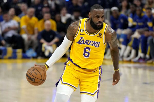 NBA Legends: Top 10 Greatest Basketball Players Ever! - Champs Sports ...